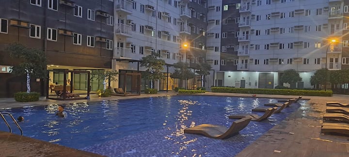 Serene Condo With Mountain View & Budget Comfort - Antipolo