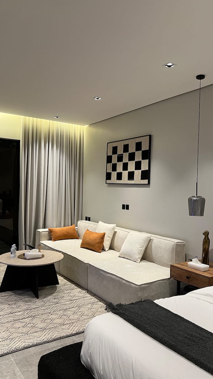 استديو بمدخل جانبي  وجلسة خارجية في عرقة - Riyad