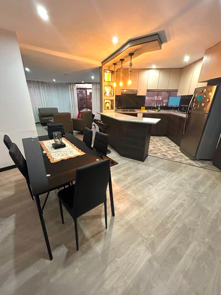 Amplio, Céntrico 3 Dormitorios. 2 Baños +Cochera - Tacna