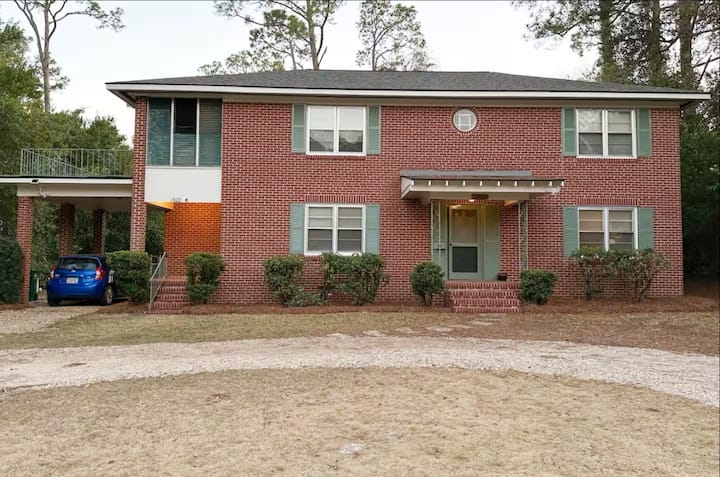 Roundabout Relswood Ready To Rent! - Albany, GA