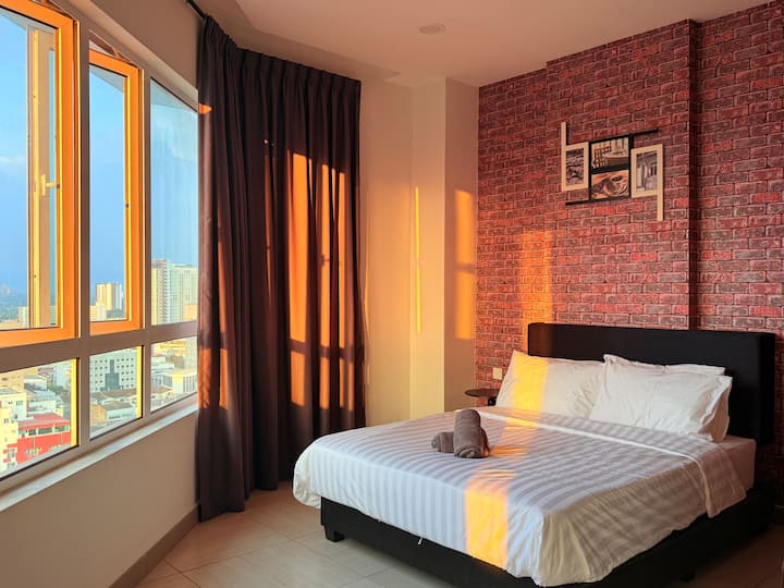 Octagon Ipoh Town Bathtub | Free Netflix | Game - Ipoh