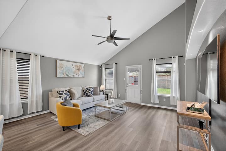 Casa Sunny Nest~tmc/ Nrg/fifa/airport/downtown - Pearland, TX
