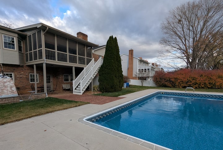 Spacious Shenandoah Valley Apartment With Pool! - Waynesboro, VA