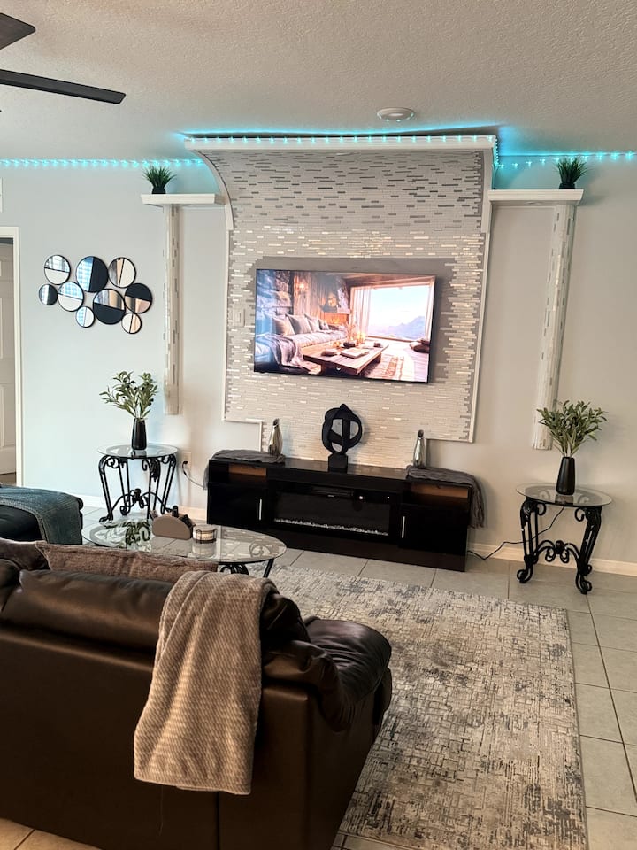 Kissimmee Delight/spacious Home For Families - Lake Wales, FL