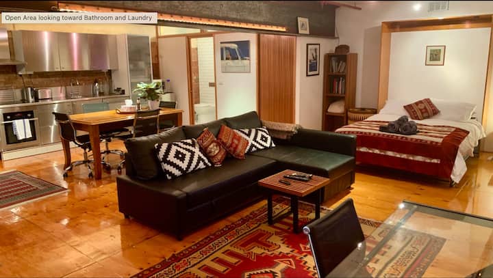 Cbd Laneway Warehouse Apartment - Australia