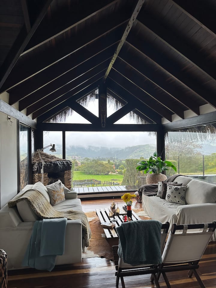 Stunning Mountain House With Luxury Cabin Style - La Calera, Colombia