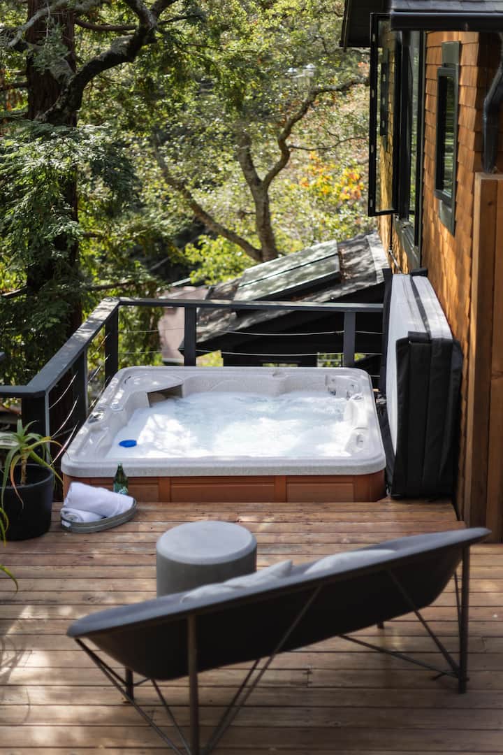 Creative Luxe Retreat ~ Outdoor Oasis - Corte Madera, CA