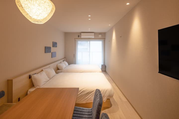 New!ジャパニーズモダンなホテル/博多駅徒歩10分【ダブルツインルーム】最大4名 - Fukuoka