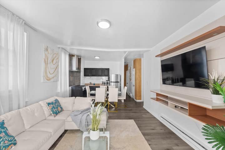 Nyc 3br Home Prime Location | Easy Parking! - Yonkers, NY