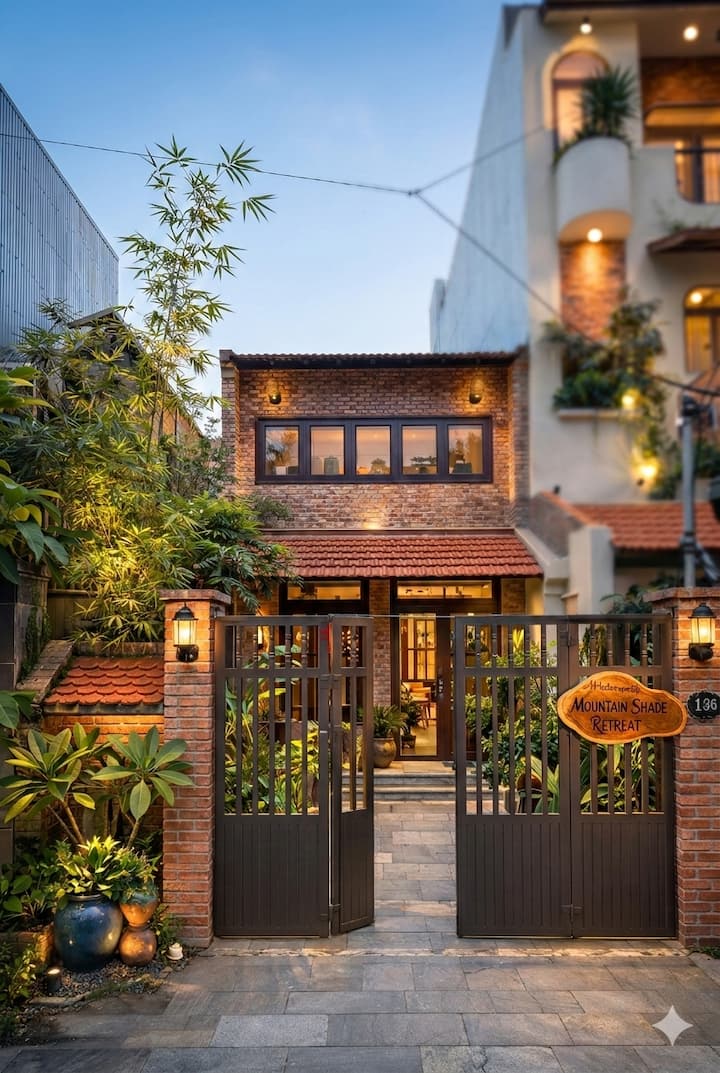 Mountain Shore Retreat Near Beach& Fishing Village - Đà Nẵng