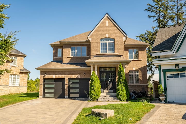 Bright Basement Apartment W/dishwasher & Fireplace - 브램턴