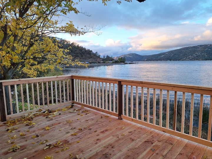 Clearlake Park Relaxing Waterfront Getaway - Kelseyville, CA