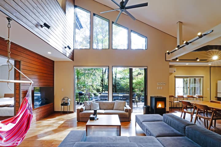 サウナ&Bbq付き、軽井沢の1000平米の広大な森に佇む一棟貸し宿 - Karuizawa