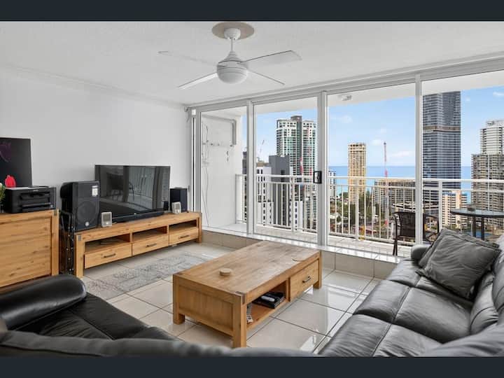 Stunning Views In The Heart Of Surfers Paradise. - Surfers Paradise