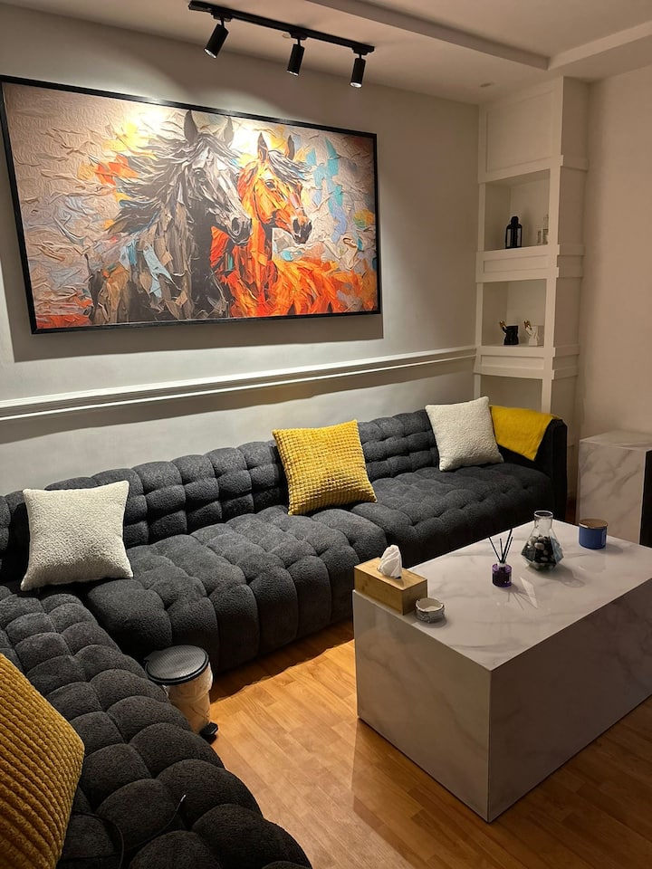 شقة مكونة من غرفة وصالة  بتلفزيون 75 بوصة - Jedda