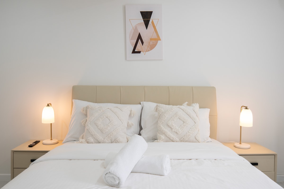 Self-Contained Unit | Perfect for Solo or Couple - Airbnb