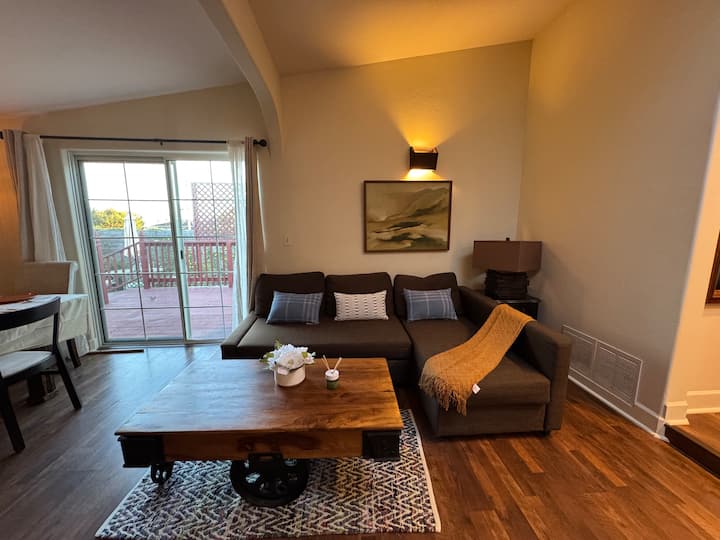 Pacific Pearl — Coastal Comfort By Cannery Row - Monterey, CA