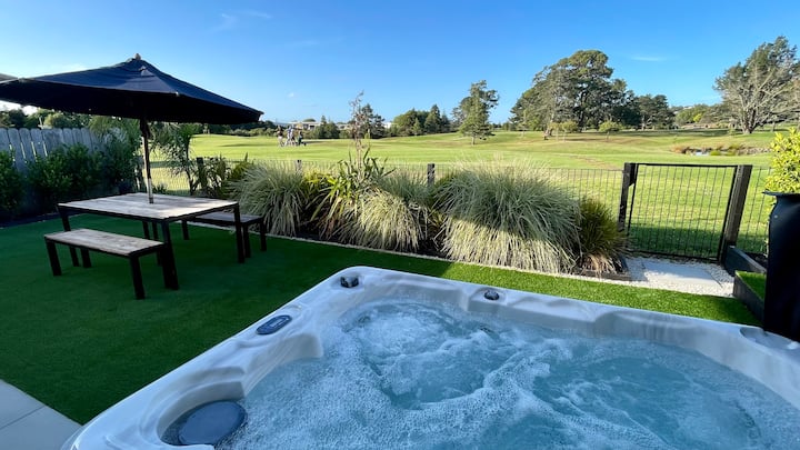 Golfside Retreat – 2br Home With Spa - Waiheke Island
