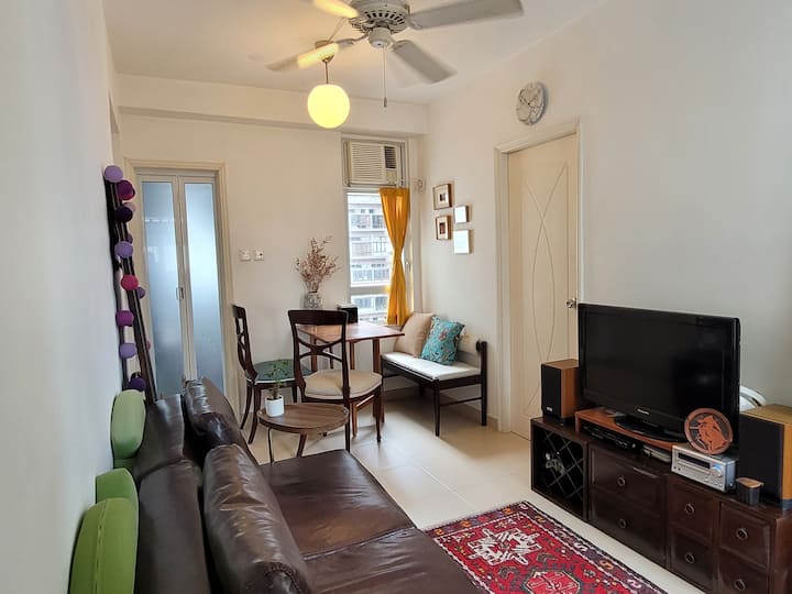 Bright, Stylish, 1-bedroom With Rooftop - Hong Kong