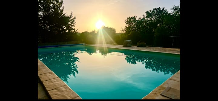 Jolie Villa Avec Piscine En Pleine Nature - Sauve
