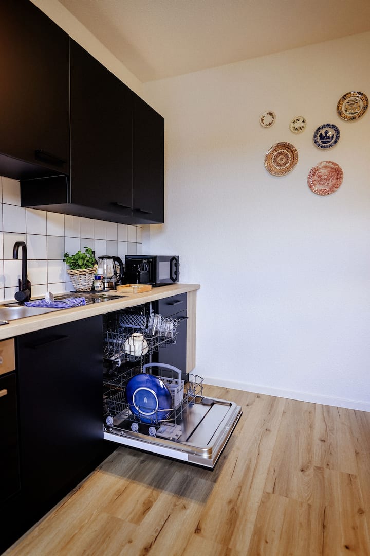 Stilvolle Unterkunft Für 4 - Wlan + Küche - Weißenfels