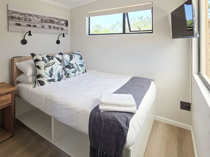 Tiny Eight | Quiet Comfort - East London