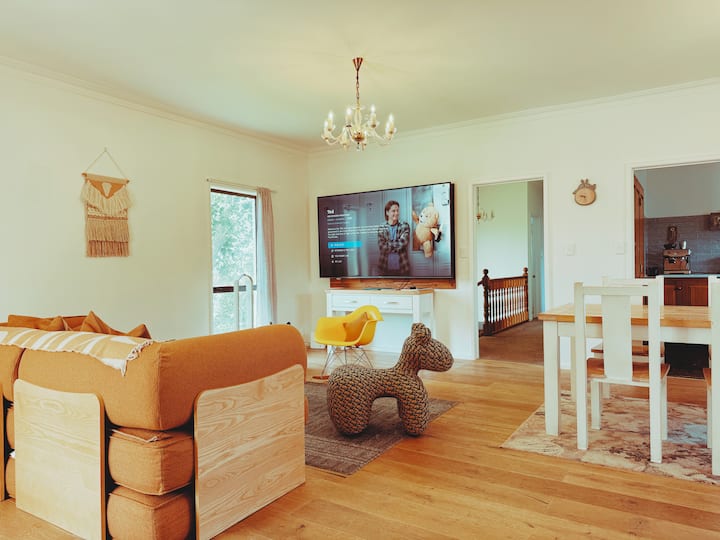 Cosy 6br/6ba Redwoods Lodge | Rotorua - Rotorua