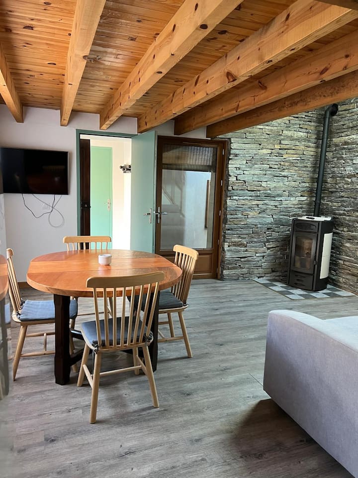 Maison Cosy Au Coeur Du Village De Formiguères - Formiguères