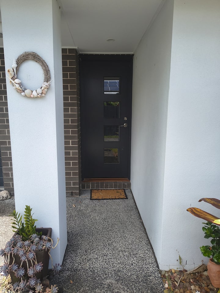 Landsborough Escape - Best Of Coast And Hinterland - Beerwah