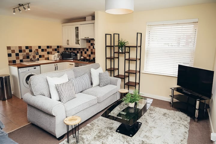 Cosy 1br Apr Near Airport With Free Parking/wifi - East Midlands Airport (EMA)