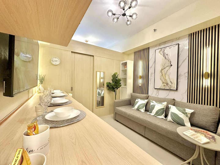 Eurelia Suite | 1br | Sofa Bed | Washer | Sm North - Quezon City