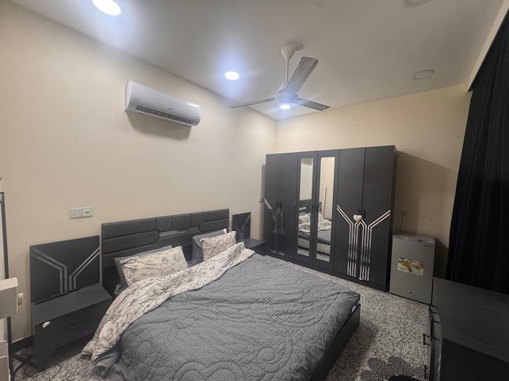 Apartment In The Middle Of Baghdad - Bagdad