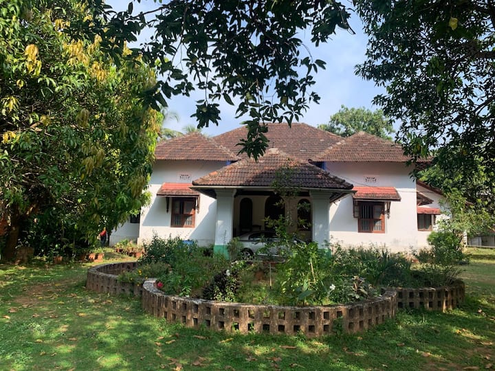 1942 Love Story - Kannur