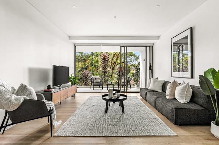 Resort-style Apt In Convenient Location!(pool&gym) - Bondi Beach