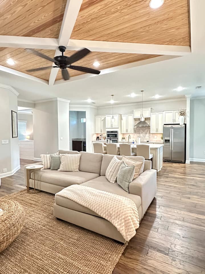 Amelia Island Retreat • Bikes To Beach • Near Ritz - American Beach, FL