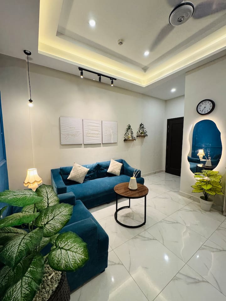 Luxe Loft 5: Elegant & Convenient, Phase 7 - Islamabad