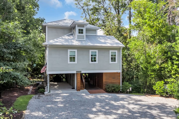 Pawleys Hideaway On The Causeway With Hot Tub - Pawleys Island, SC