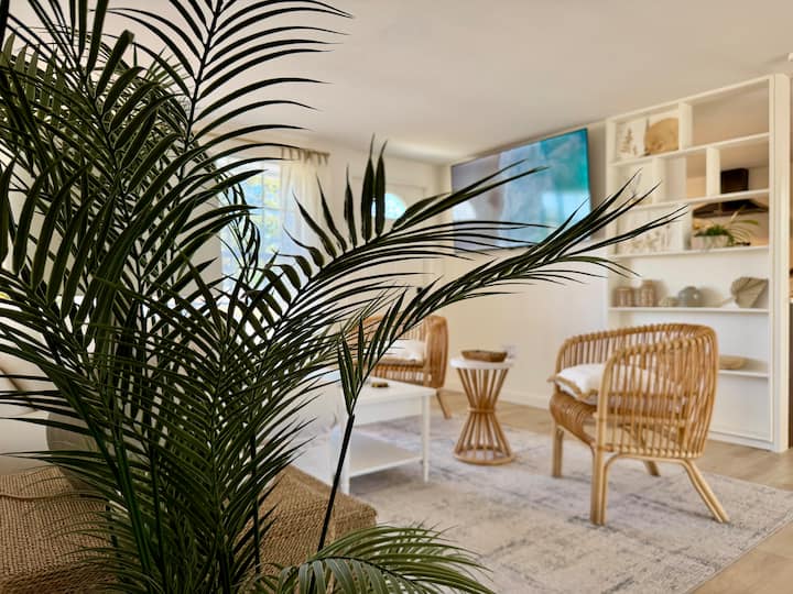 Venice Villa |Min To Beach & Dining|outdoor Shower - Venice Beach, FL