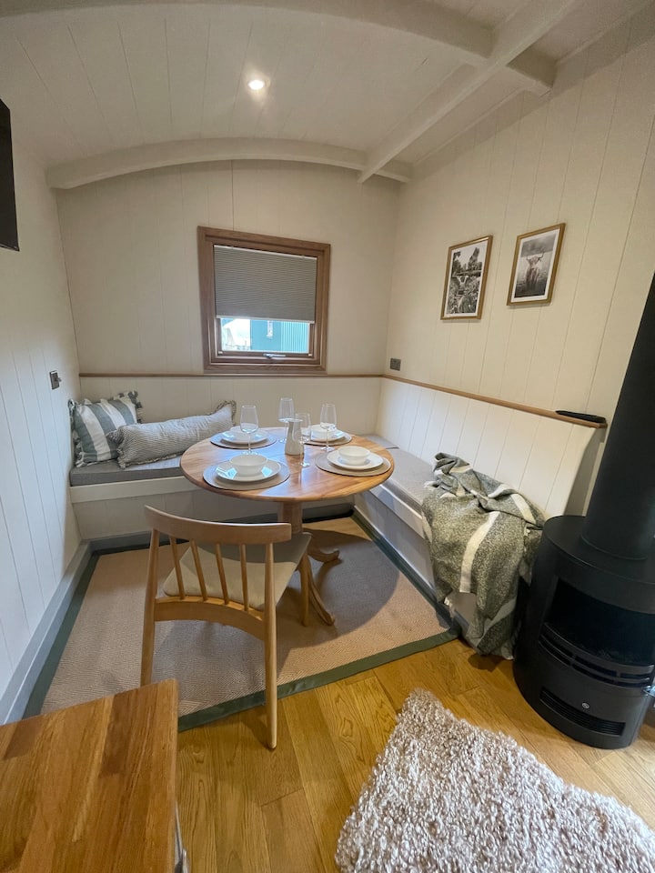 Whittle Hut - Lutterworth