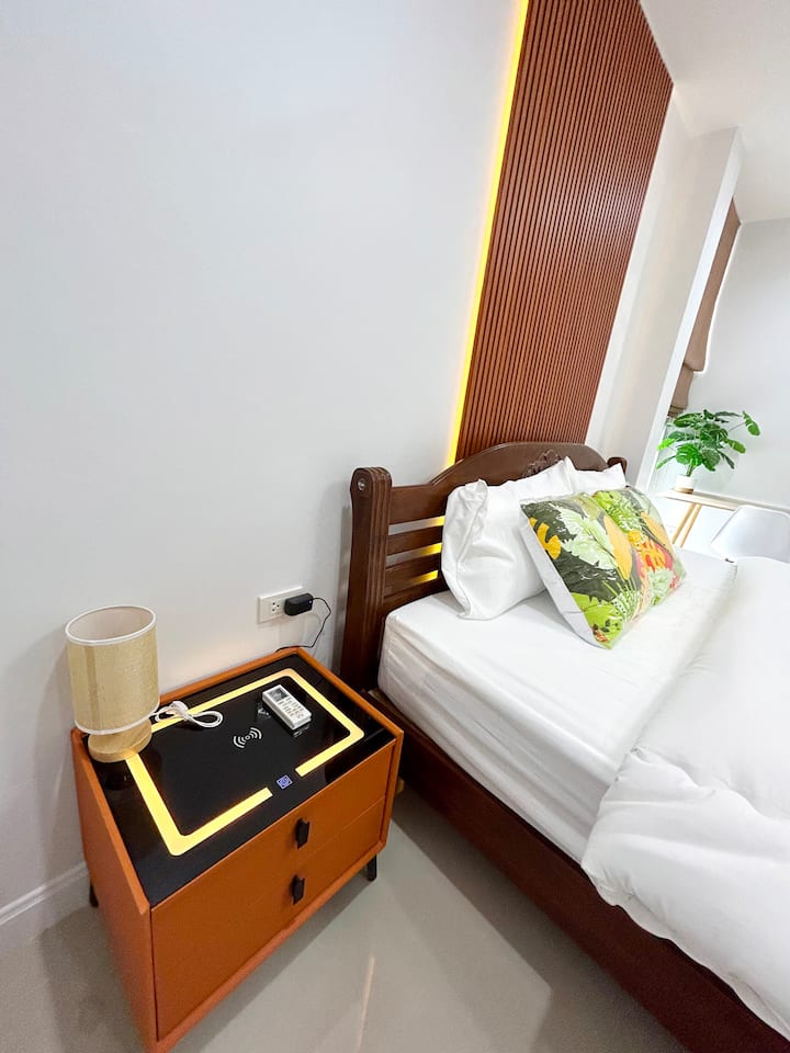 B1 Vibe Villa Phuket Cozy Shared Villa - 푸켓