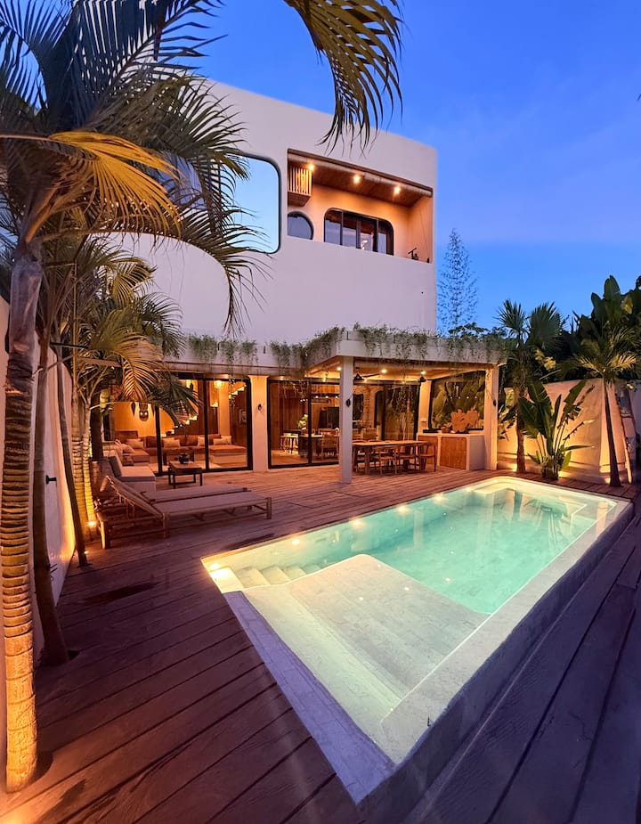 3 Storey Villa 2br Uluwatu Pool/gym/sauna/ice Bath - Australia