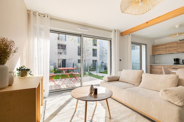 Jolie Maison De Style Bohème, Douce Et Lumineuse - Bordeaux