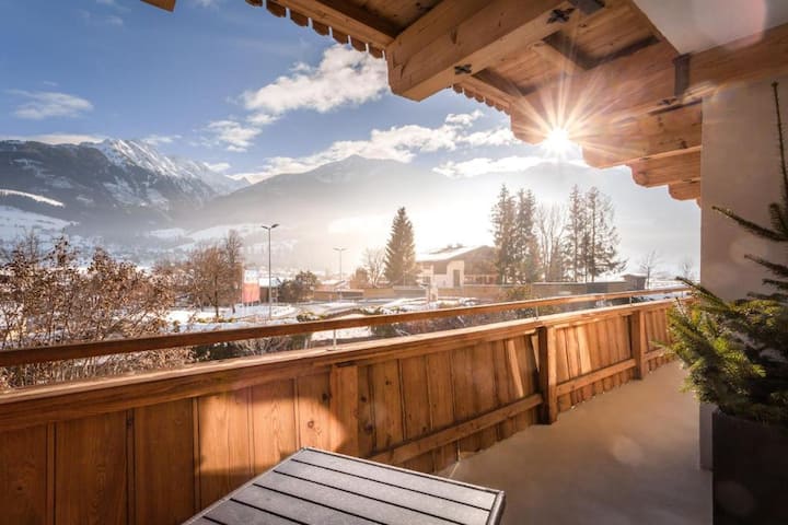 Alpine View - Panorama View Apartment - Saalbach-Hinterglemm