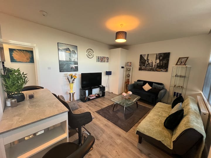 2 Bedroom Flat Sun In Town Center Wellingborough - Wellingborough