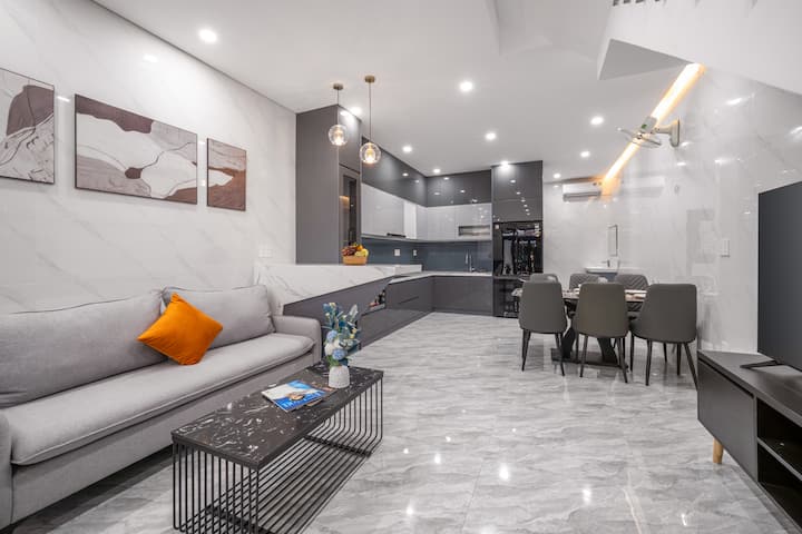 Luxury 4br Villa – Perfect Location W/ Sauna Room - Da Nang