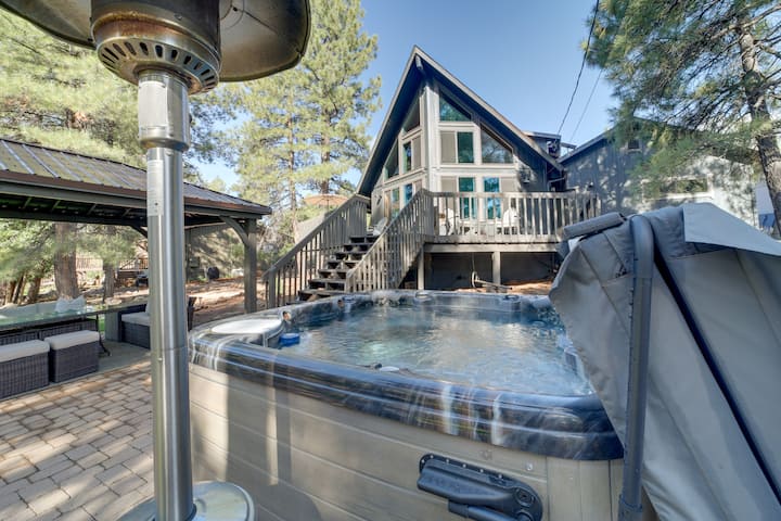 Family Getaway W/ Hot Tub! 20 Mi To Flagstaff - Munds Park, AZ