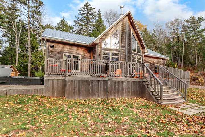 Timberline Lodge - Near Poley Mountain - Sussex, NB, Canada