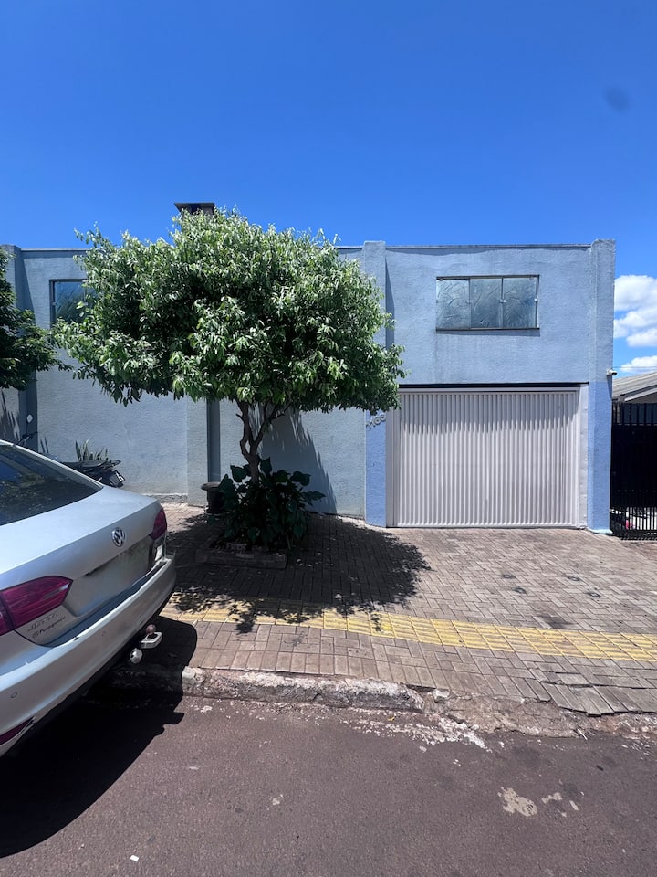 Casa Ampla Com Edícula Espaço Para Relaxar - Puerto Iguazú