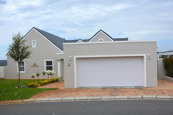 Swallows Nest - Hermanus