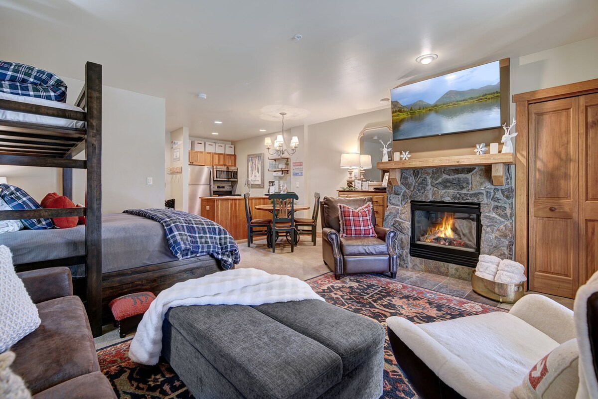 A pocos pasos de la góndola con piscina y jacuzzi en River Run - Airbnb